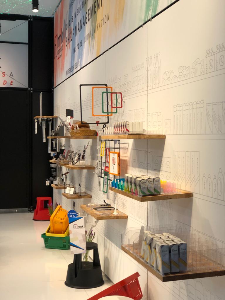 Atölye Go | Durak Tekstil Poster ve Vitrin Tasarımı